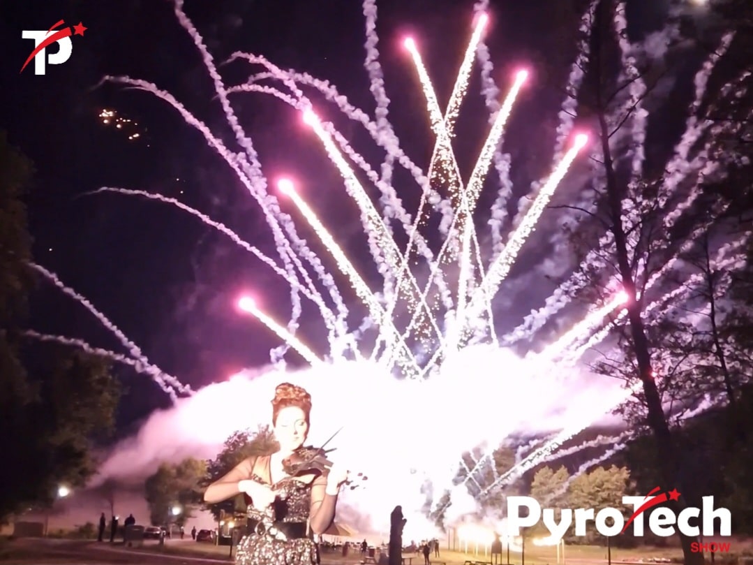 Pokaz pirotechniczny "GOLD" połączony z muzyką na żywo - skrzypce - Pokazy fajerwerków i ...